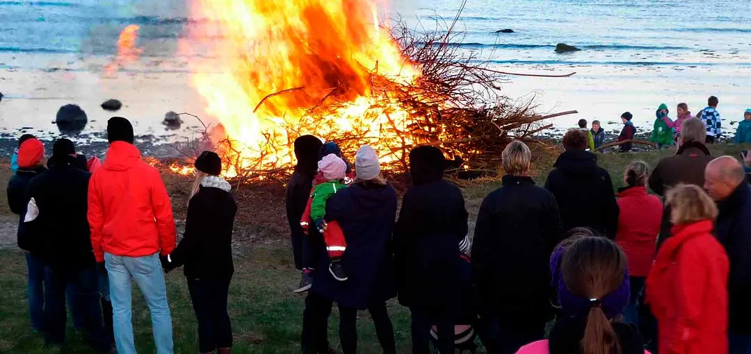 Välkommen att fira Valborg 2022 med Byalaget! - Lilla Beddinge Byalag